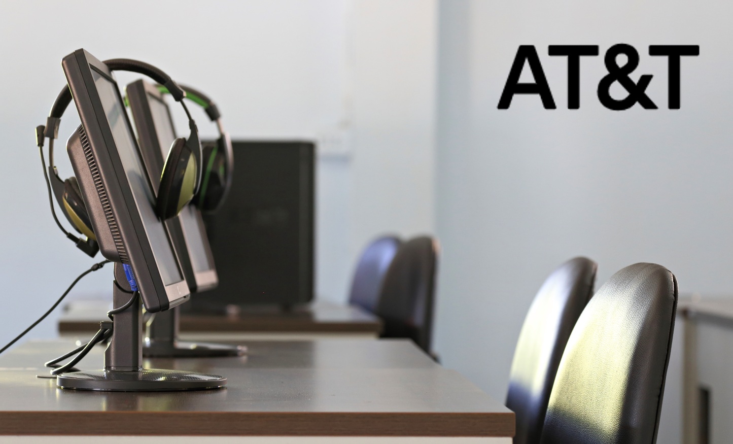 AT&T VoIP Review: Great Legacy and Modern Solutions | Several.com